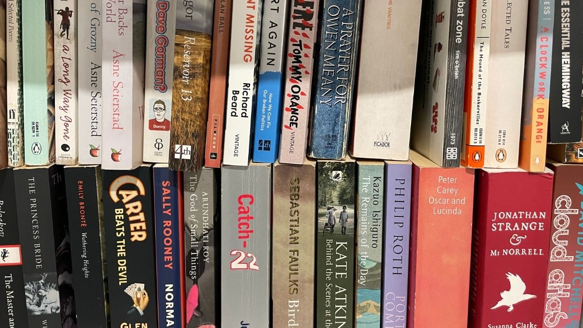 How to save money on books - Be Clever With Your Cash